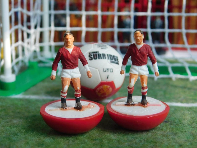 VINTAGE 1970S SUBBUTEO - CLASSIC HEAVYWEIGHT SPARES - MAN UTD # 100 ...