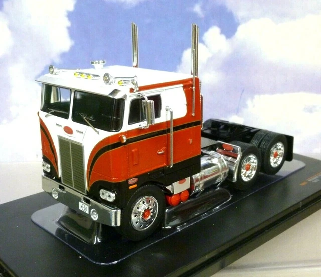 IXO DIECAST 1/43 1979 Peterbilt 352 Pacemaker Truck/Tractor/Cab Red ...