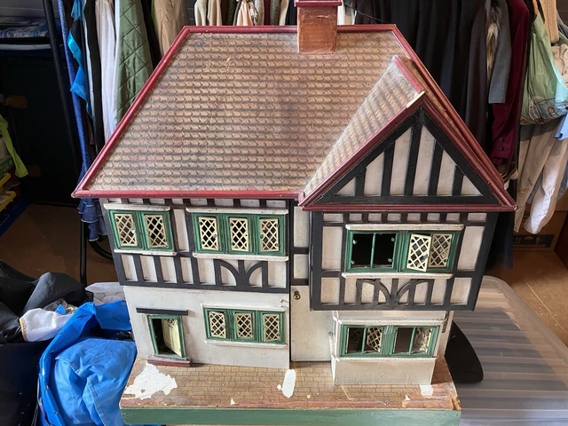 VINTAGE HOBBIES DOLLS House, Edwardian Style With Original Lightning £ ...