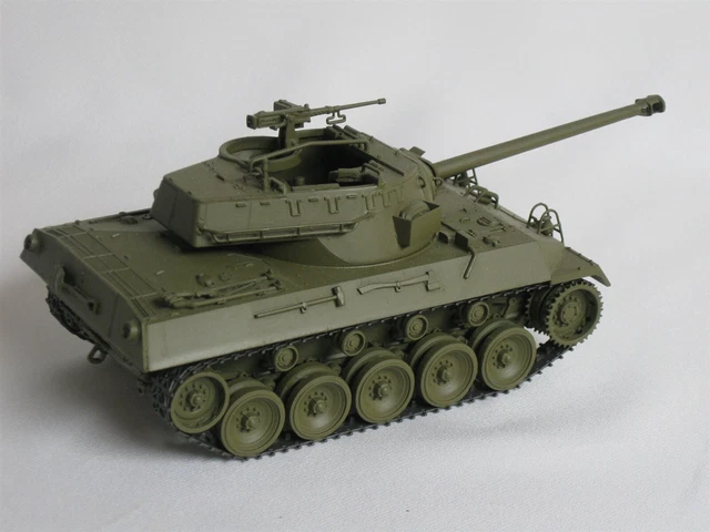 MODELLINO SCALA 1/35 BEN COSTRUITO WWII US Army M18 HELLCAT TANK ...
