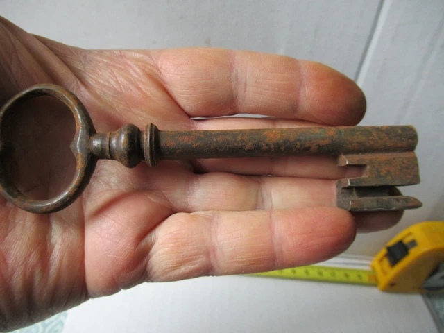 ANCIEN CLE CLEF Antique Old Key Alter Schlüssel Vecchia Chiave Llave ...