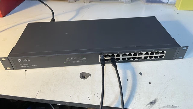 TP-LINK TLSG1024 24-PORT Gigabit Desktop Rack-mount Switch V11.0 - NO ...