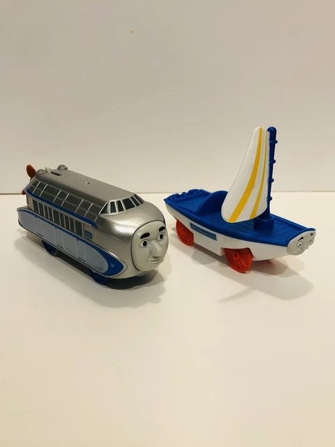 TRACKMASTER REVOLUTION THOMAS The Tank Engine Battery Train Hugo and ...