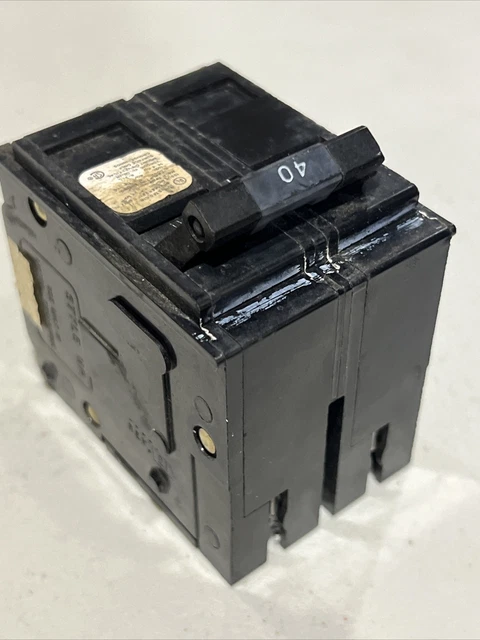 CROUSE HINDS MURRAY 40 Amp Double Pole Type MP Circuit Breaker MP240 2 ...