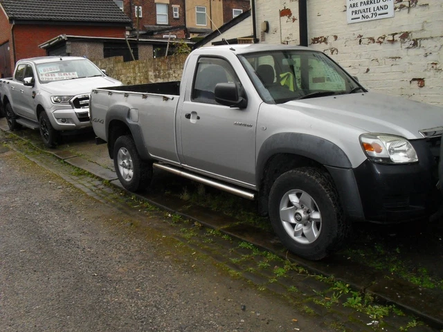 RARE MAZDA BT-50 single cab pick up 4 x 4 2.5 diesel 151K MOT 29/10/26 ...