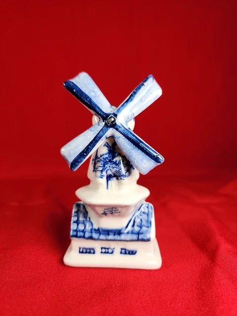 BEAUTIFUL VINTAGE HAND Painted Delfts Type Blue Holland Porcelain ...