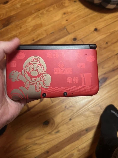 NINTENDO 3DS XL New Super Mario Bros. 2 Gold Limited Edition Console ...