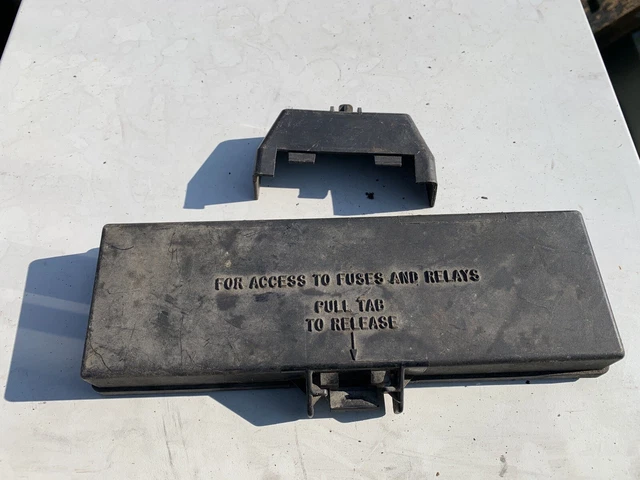 JEEP CHEROKEE XJ 2.5TD 1999 Diesel Engine Bay Fuse Box Covers (pair) £ ...