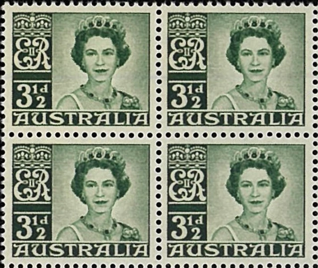 1959 AUSTRALIA LAST MNH Queen Elizabeth II Top Tab Block 4x31/2d Crown ...