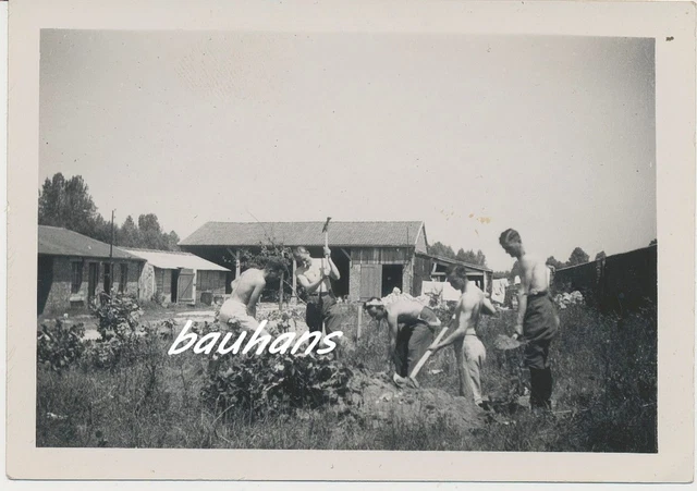 FOTO NORD-FRANKREICH-SISSONNE-AUSHEBEN DER Flieger-Deckungsgräben 2.WK ...