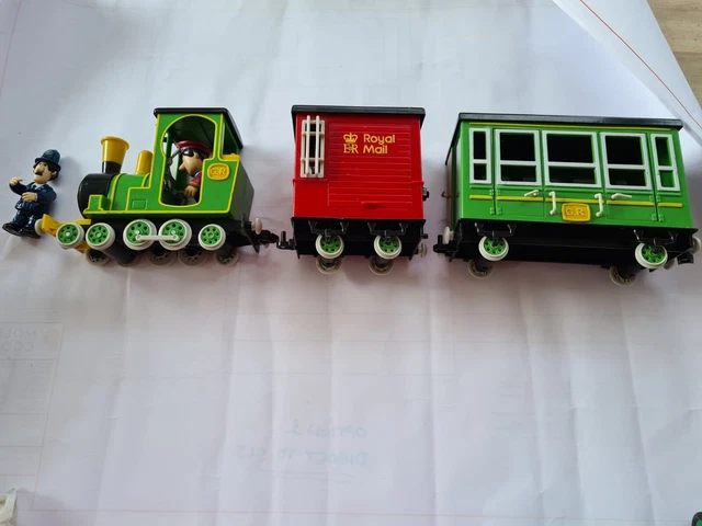 POSTMAN PAT GREENDALE Flyer Mail Train With Ajay And Alf Push Along £15 ...