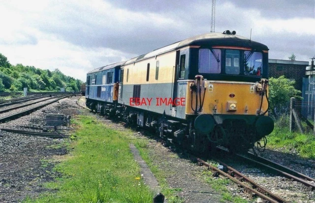 PHOTO CLASS 73 Locos 73110 And 73133 At Salfords. 11.Am. Shunting ...