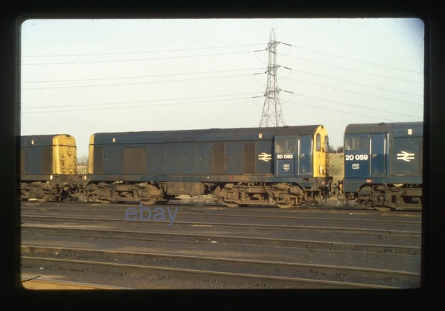 ORIGINAL 35MM SLIDE - Class 20 - 20092 & 20059 on shed at Tinsley c ...