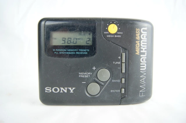 SONY SRF-M45 WALKMAN FM/AM Mega Bass Portable Radio Receiver Vintage ...