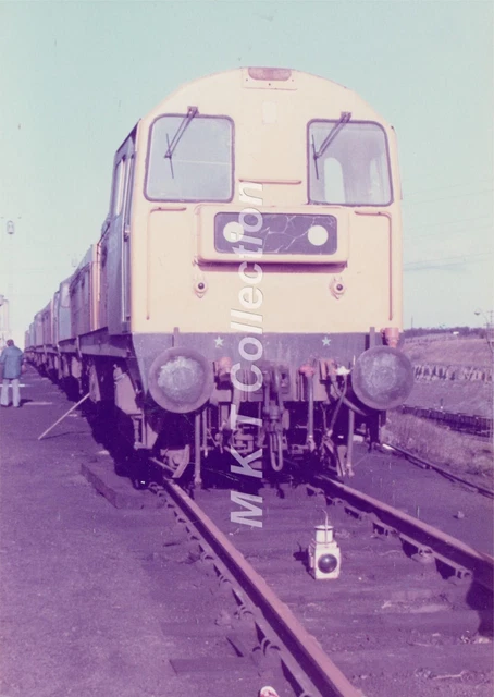 RAIL PHOTO CLASS 20 20154 stabled @ Tinsley Depot 3/3/84 £1.50 ...