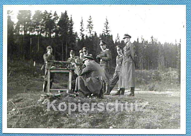 FOTO, NORWEGEN, AM Beobachtungsstand der Schießübung eines Offiziers, um 1940 ! EUR 9,02 ...