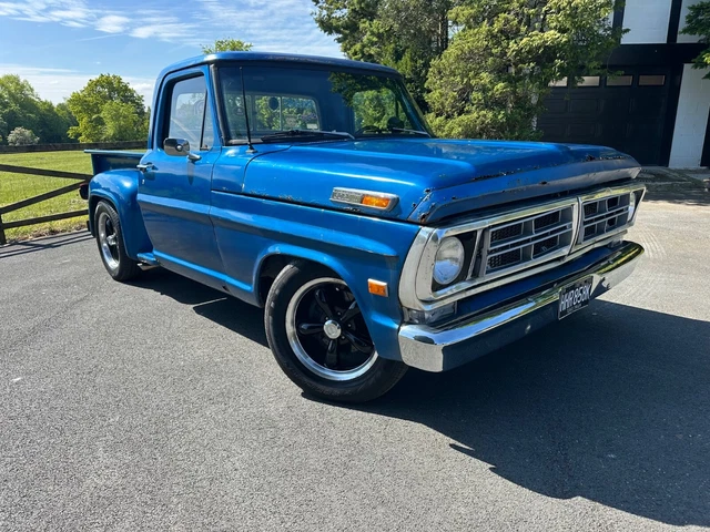 1972 FORD F100 Stepside truck, V8 automatic power steering and brakes ...