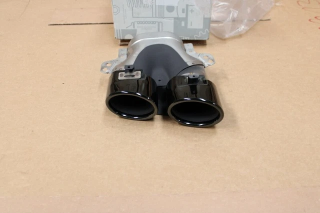 MERCEDES AMG GLS C257 Embellecedor Tubo de Escape Derecho A2574907100 ...