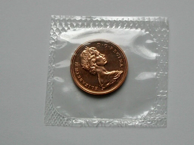 1970 CANADA ELIZABETH II Coin 1 Cent (in pliofilm cut from mint set) $3 ...