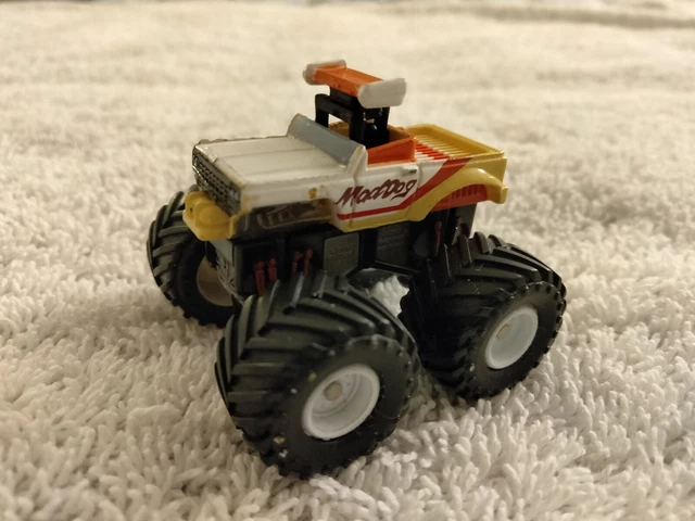 VINTAGE GALOOB (1990) Micro Machines Tuff Trax - Mad Dog Monster Truck ...