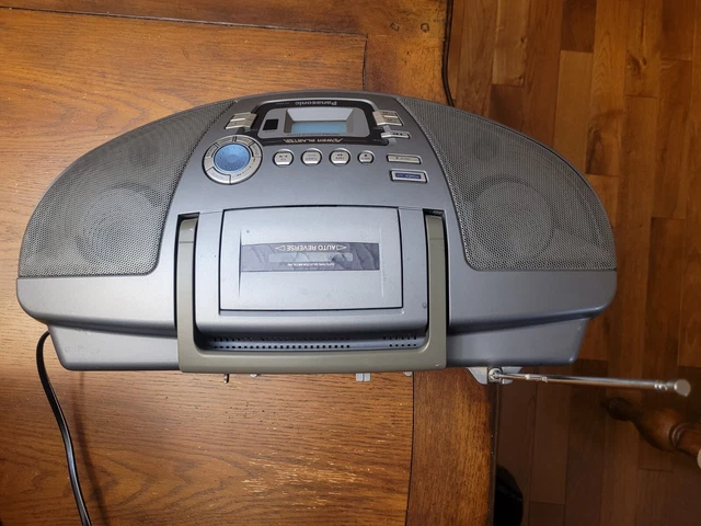 PANASONIC RX-ES30 CASSETTE & CD Boombox, Auto Reverse - Tested, Works ...