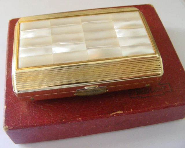 VINTAGE 1950S NEW Light musical powder compact mother of pearl working ...