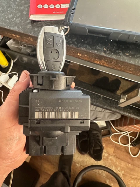 MERCEDES-BENZ SPRINTER W906 (B906) Ignition Barrel & Key Only ...