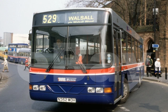 BUS PHOTO - West Midlands Travel WM Buses Wolverhampton 1330 N330WOH ...
