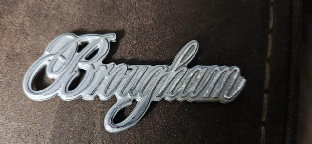 NOS 1980 - 1992 Cadillac fleetwood brougham chrome emblème badge logo ...
