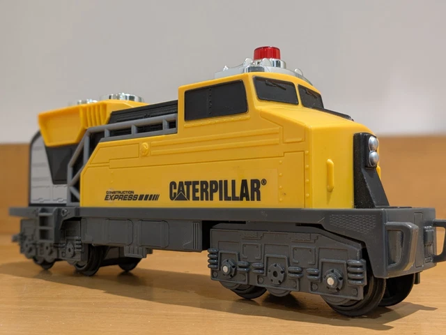 CATERPILLAR CAT CONSTRUCTION Train Set from 1992 Motorized 5 Cars & 16 ...