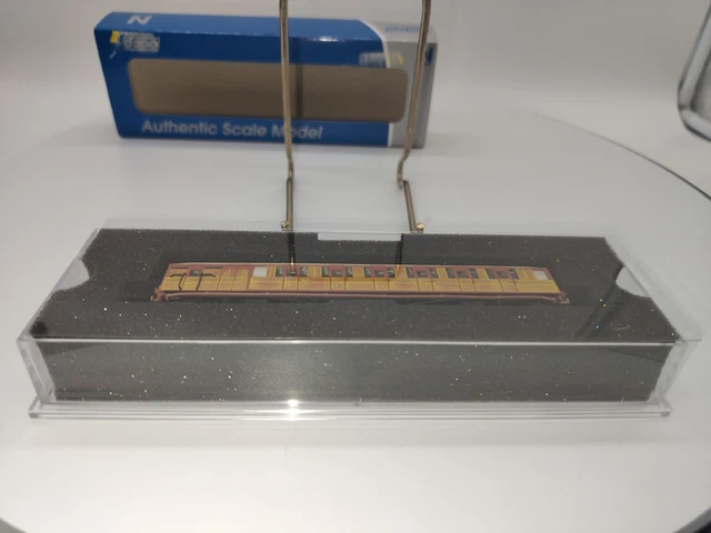 DAPOL UK GRESLEY Coach LNER Teak 3rd Class 60637 2P-011-008 £28.41 ...
