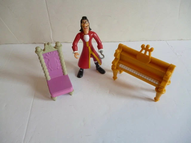 DISNEY FAMOSA Peter Pan Character Figure - Hook with Piano and chair £9 ...