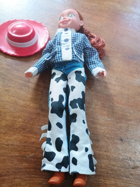 DISNEYPIXAR TOY STORY Jessie doll with red hat, articulated £9.04 ...
