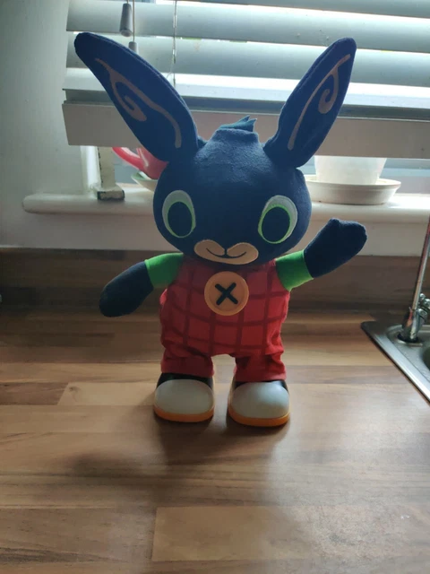 CBEEBIES FISHER PRICE Bing 2014 Talking Moving Bing 13" Tall £8.00 ...
