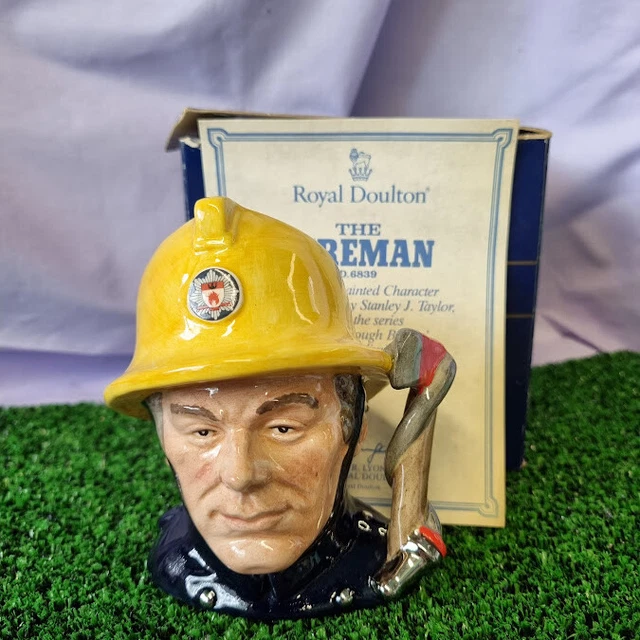 **VINTAGE**ROYAL DOULTON CHARACTER Jug Series **The Fireman** D6839 ...