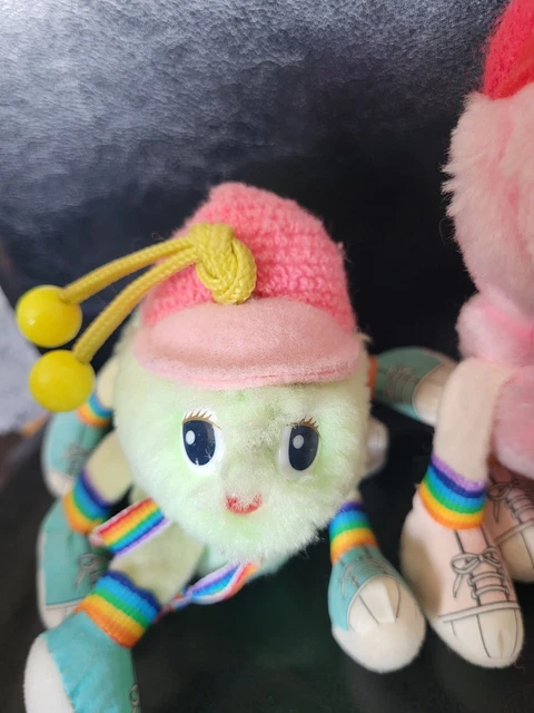 2 SMALL VINTAGE green and pink Lots-a-lots-a-leggggggs Plush Toy 6 legs ...