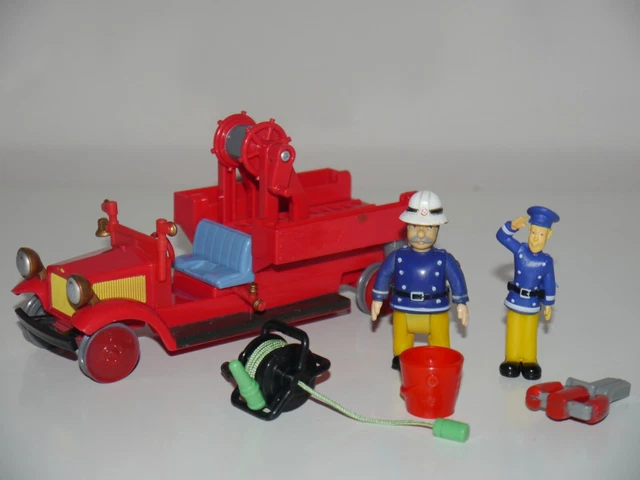 FIREMAN SAM TOYS BESSIE The Old Fashioned Fire Engine Officer Steele ...