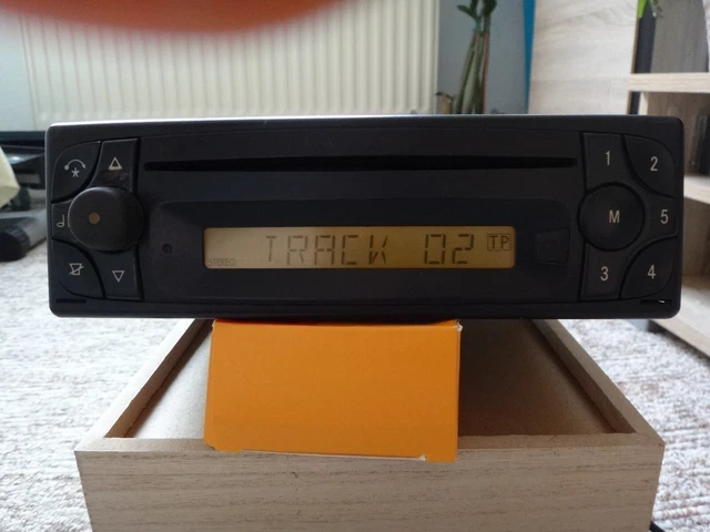 MERCEDES SOUND 30 CD Becker BE4613 Auto Radio A0048200186 (06) 1-DIN ...