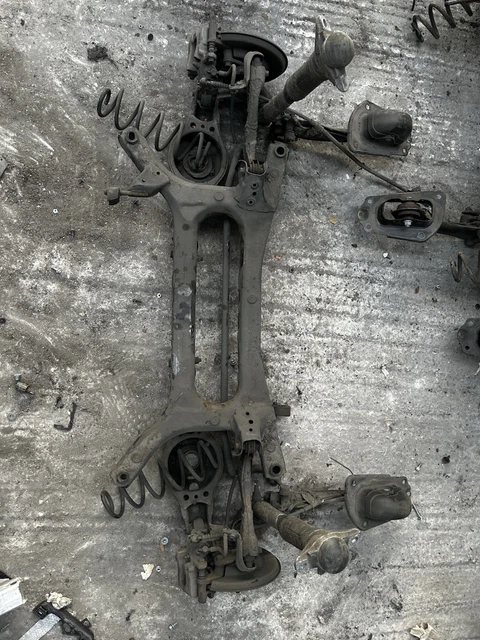 GENUINE TOYOTA REAR axle assembly was removed from a 2016 + 1.8 Hybrid ...