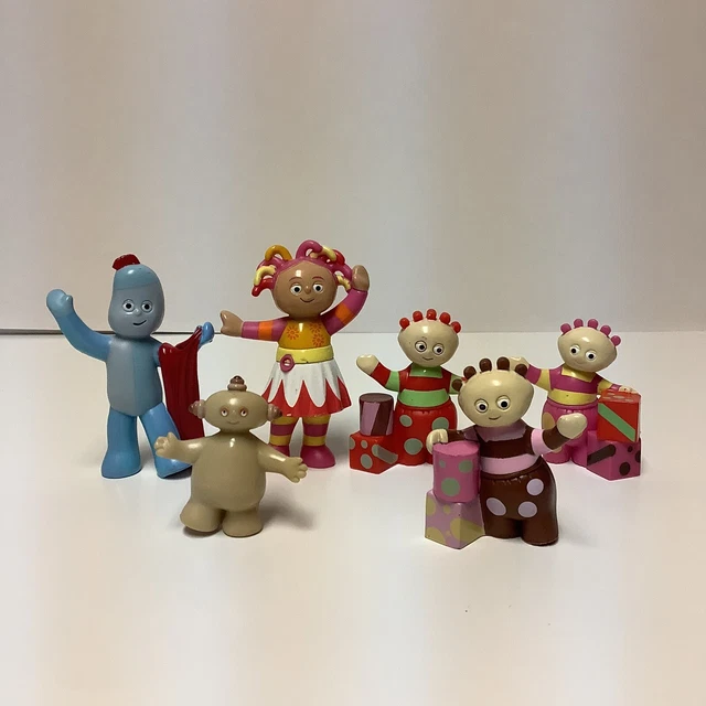 IN THE NIGHT Garden 2006 PVC Figures Lot Hasbro Igglepiggle Upsy Daisy ...