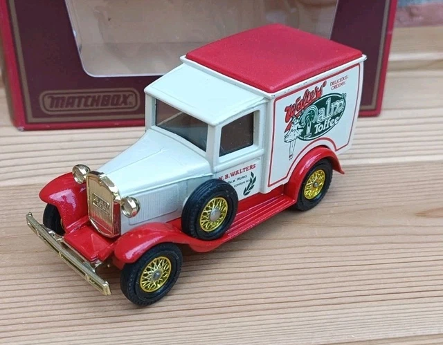 MATCHBOX YESTERYEAR Y-22 1930 MODEL 'A' FORD VAN (Original/Boxed) £6.95 ...