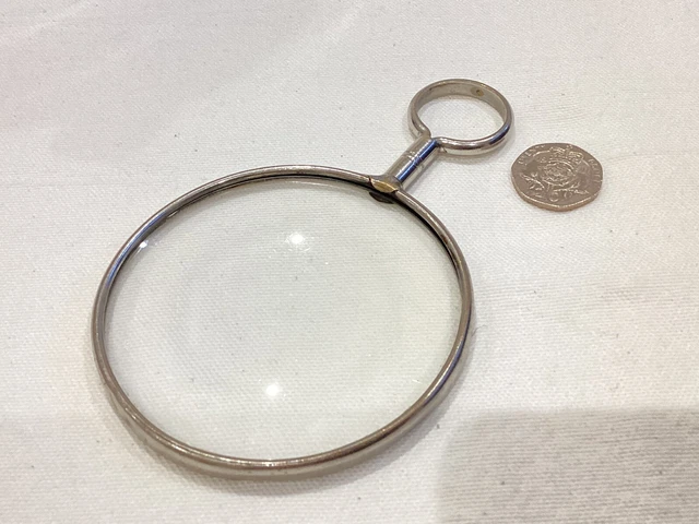 ANTIQUE VINTAGE MAGNIFYING Glass Lens Stamp Coin Magnifier Loupe 3” Dia ...