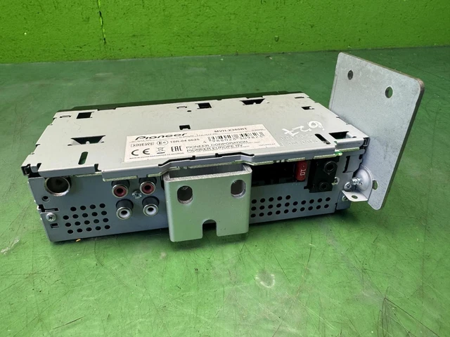 ISUZU D-MAX RADIO Stereo Head Unit Mk2 Pioneer MVH-X380BT 12-16 £49.90 ...