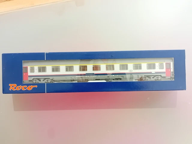 ROCO 45706 SNCB 1st class corridor COACH SCALE 1:87 LENGTH £39.16 ...