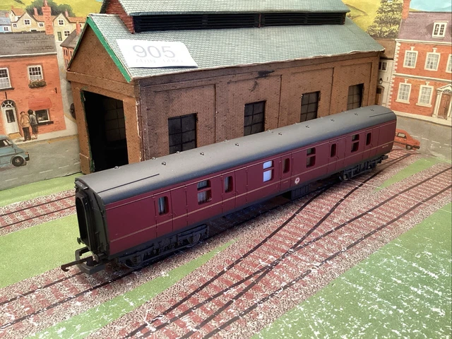 LIMA 305342W ? 00 Gauge BR Mk1 Maroon Full Brake Luggage Coach #M25742 ...