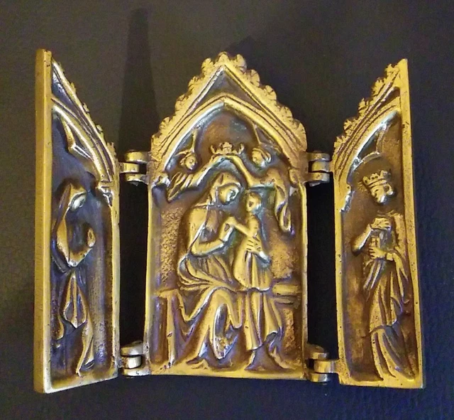 TRYPTIQUE RELIGIEUX EN bronze - XXème - Hauteur 12,7 cm - Largeur ...