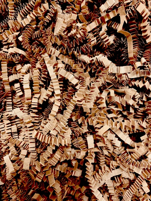 SHREDDED CRINKLE CUT Paper 1 KG ZIG ZAG Brown Kraft Gift Hamper Shred ...