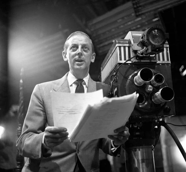 ALISTAIR COOKE HOST Of The Cbs Television Series Omnibus 1952 3 Old Tv ...