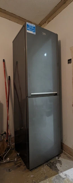 BEKO CXFG3691 190L/134L Freestanding Fridge-Freezer - Silver £60.00 ...