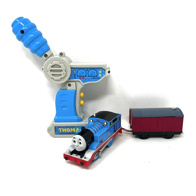 THOMAS & FRIENDS Trackmaster Thomas R/C Motorized Train Remote ...